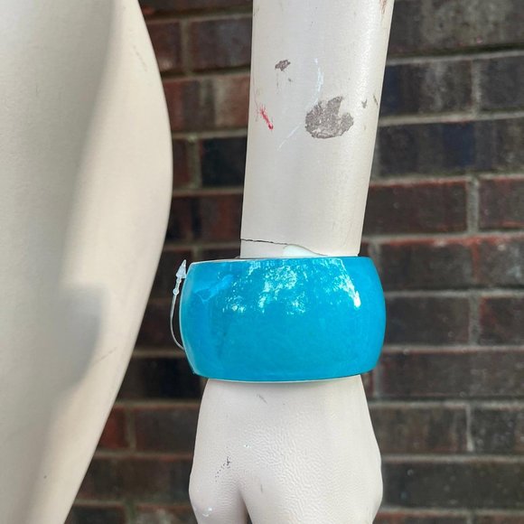 Boutique | Jewelry | Nwt Big Blue Snap On Bracelet | Poshmark